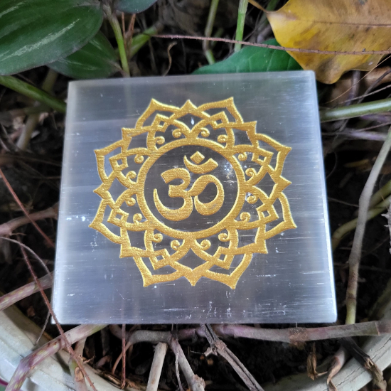 Selenite AAA Quality Plate For Crystals Recharge – Dr. Neeti Kaushik's Shop